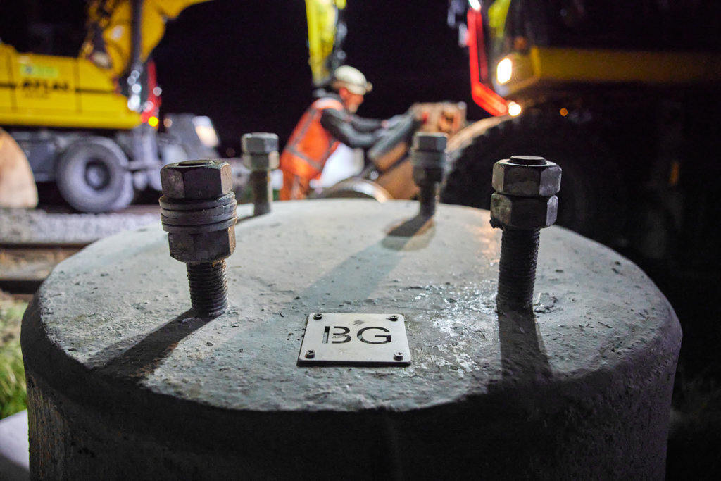 Duurzame bovenleidingsportalen van circulair beton - Strukton Infraspecials